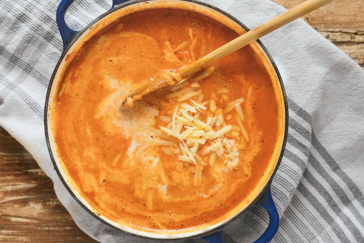 Roasted Red Pepper Soup with Gouda - Peel with Zeal