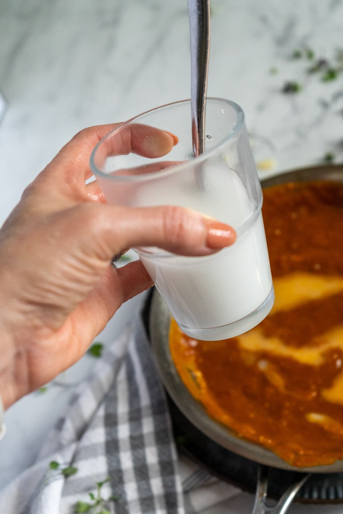 The 7 Best Ways to Thicken BBQ Sauce and 4 to Avoid